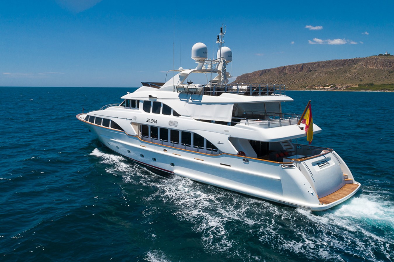 ELENA NUEVE | Barton Yachts