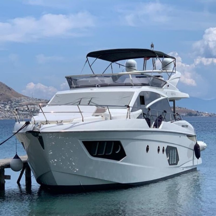 ABSOLUTE 50 FLY | Barton Yachts