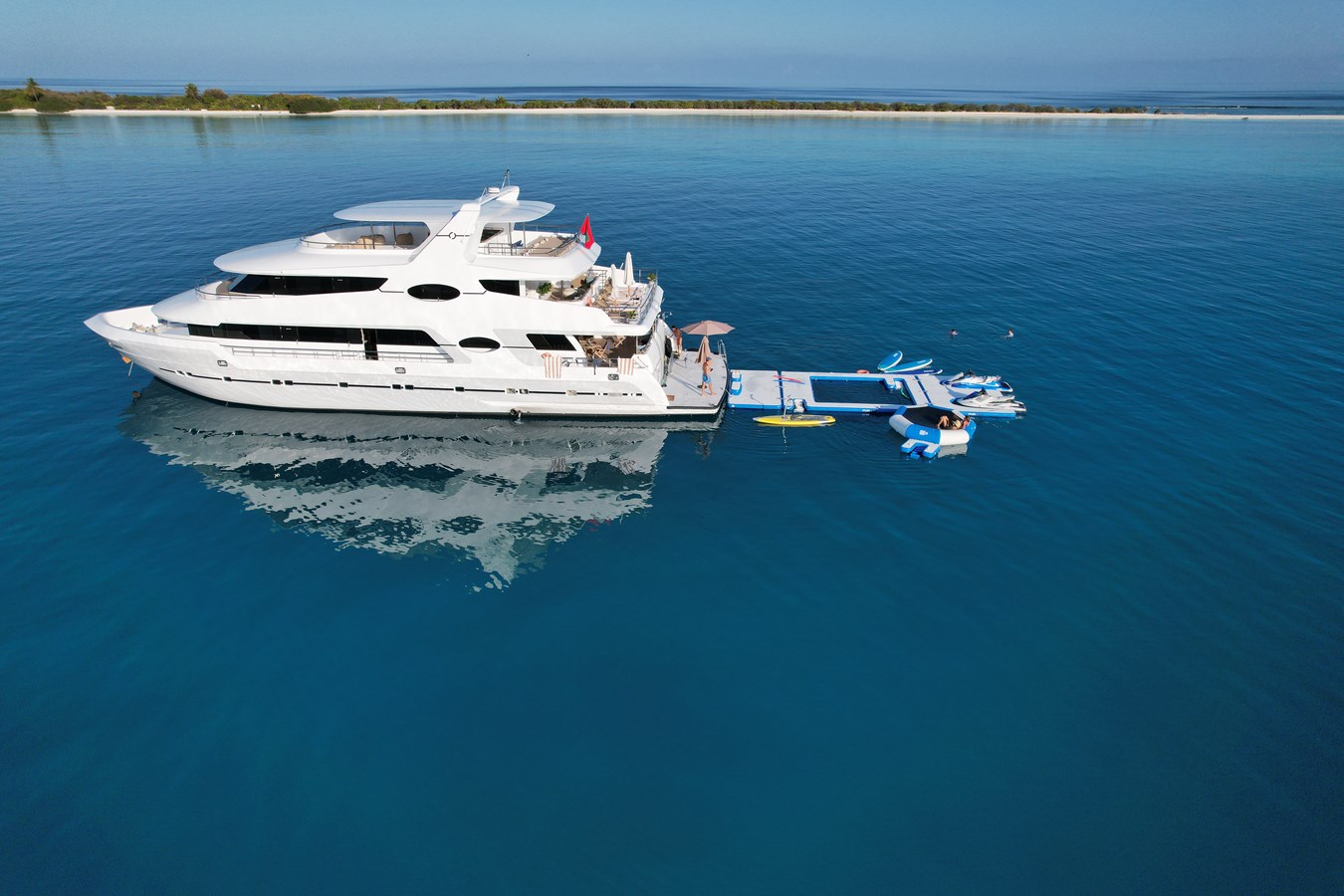 Alice | Barton Yachts