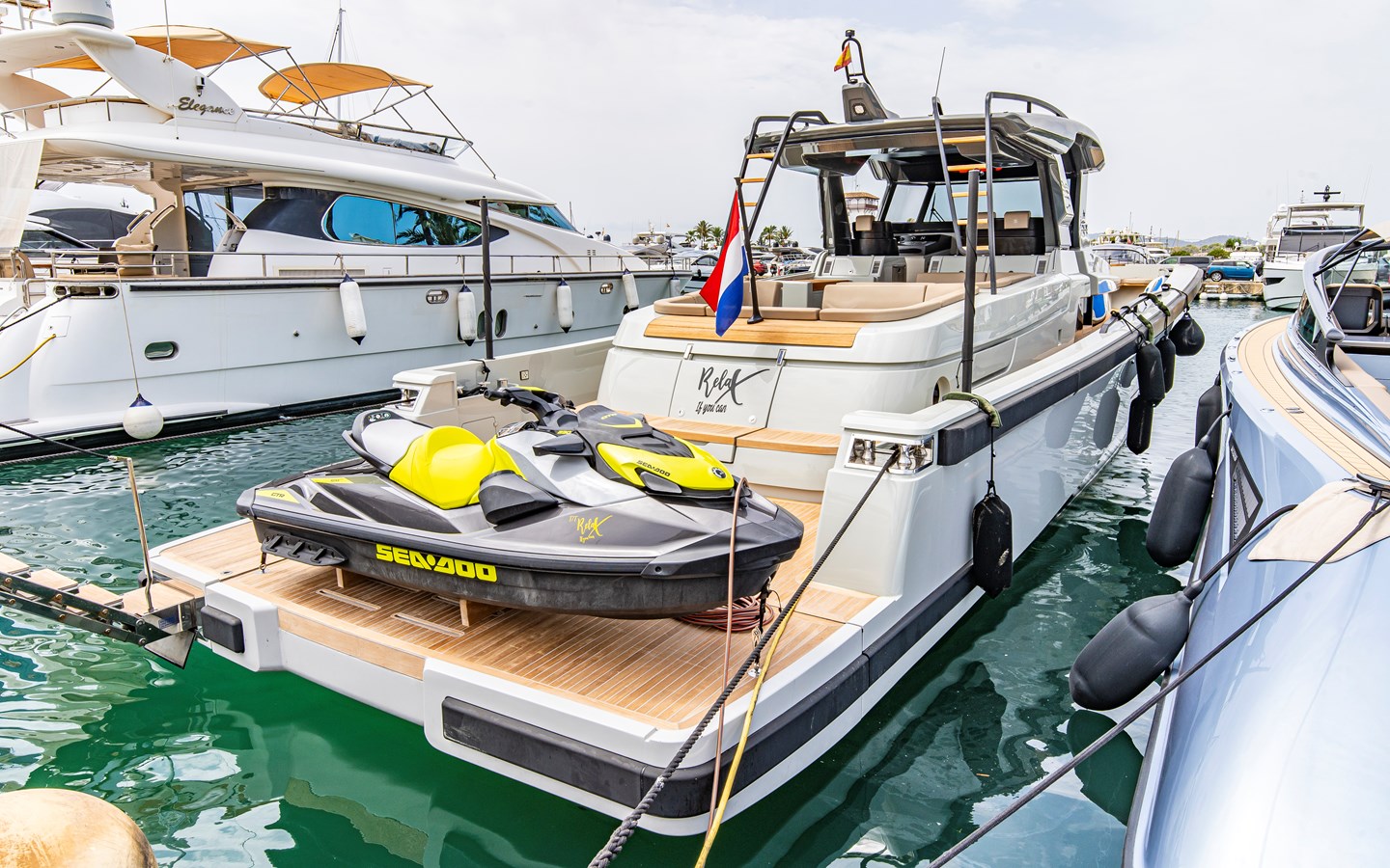 RELAX IF YOU CAN | Barton Yachts