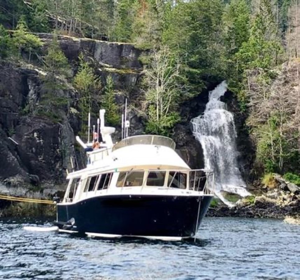 2010 COSTAL CRAFT 400 IPS COASTAL CRUISER | Barton Yachts