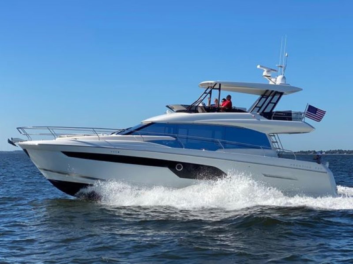 2022 PRESTIGE 520 | Barton Yachts