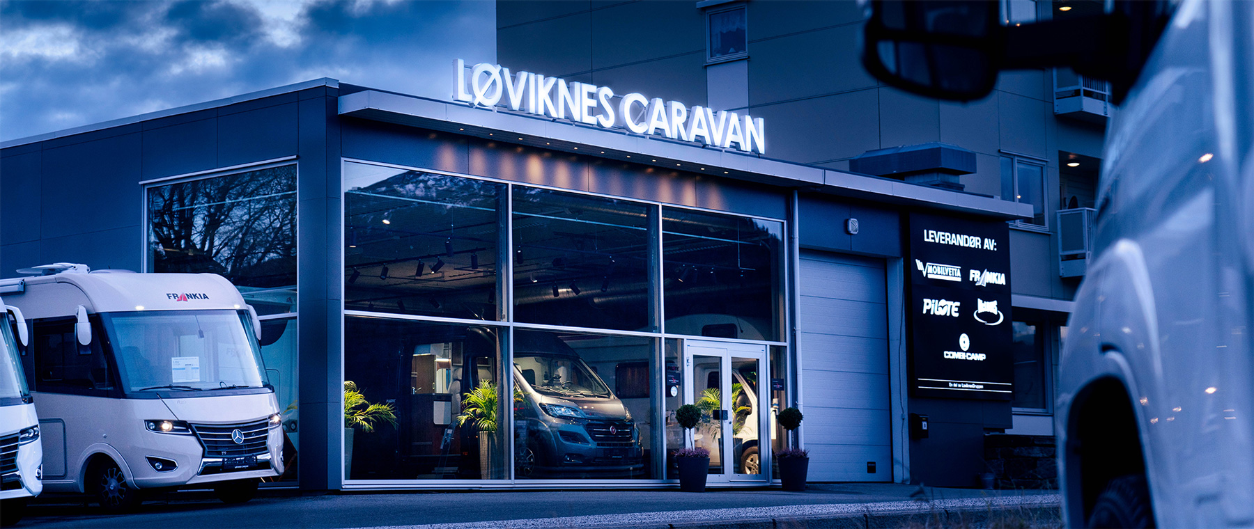 Vindusfoliering og fasadedekor - EKH Grafisk, din totalleverandør i ...