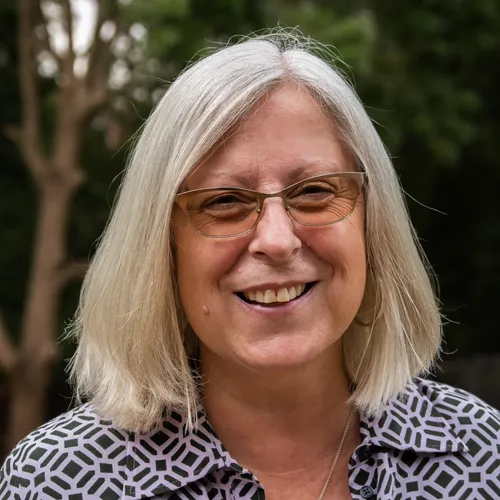 Staff: Julia Pascoe — Jews for Jesus UK