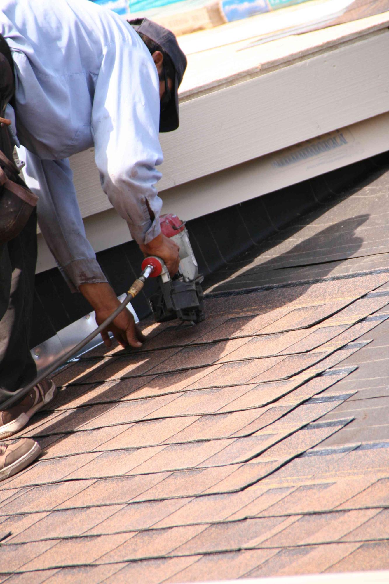 5 Ways To Upkeep a Commercial Roof | Rocky Top Restoration