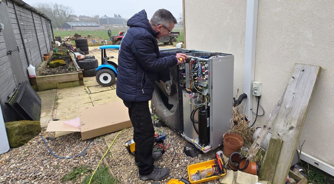 ALTIGA Limited - Refrigeration & Air Conditioning Contractor Rugby