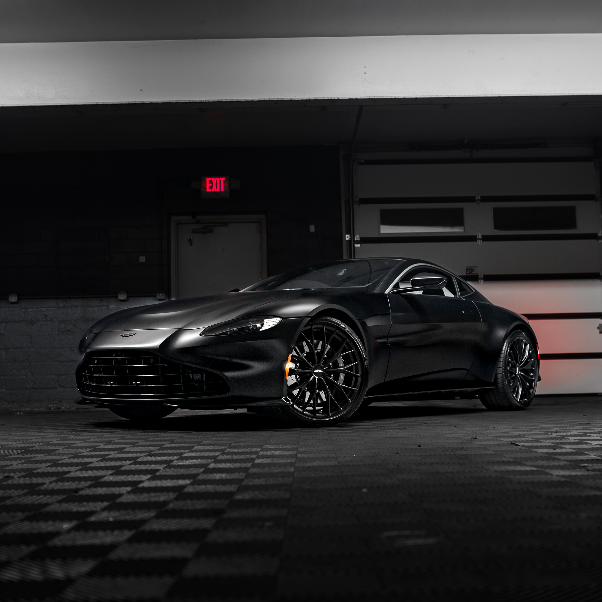 Aston Martin Vantage Detailing