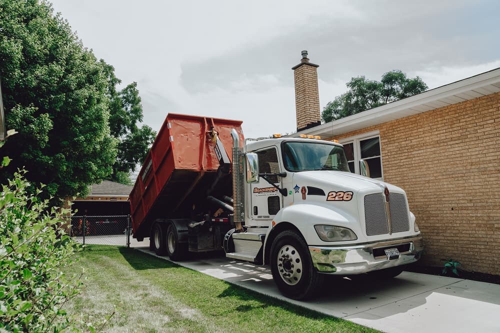 How to Rent a Dumpster | Brackenbox