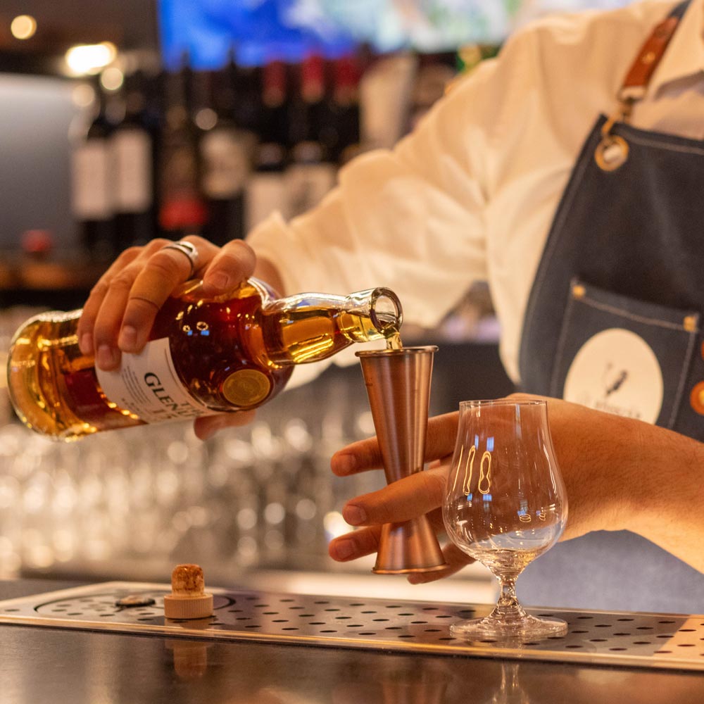 The Lit Rooster - Premium Liquor & Cigars - Madisonville, Louisiana