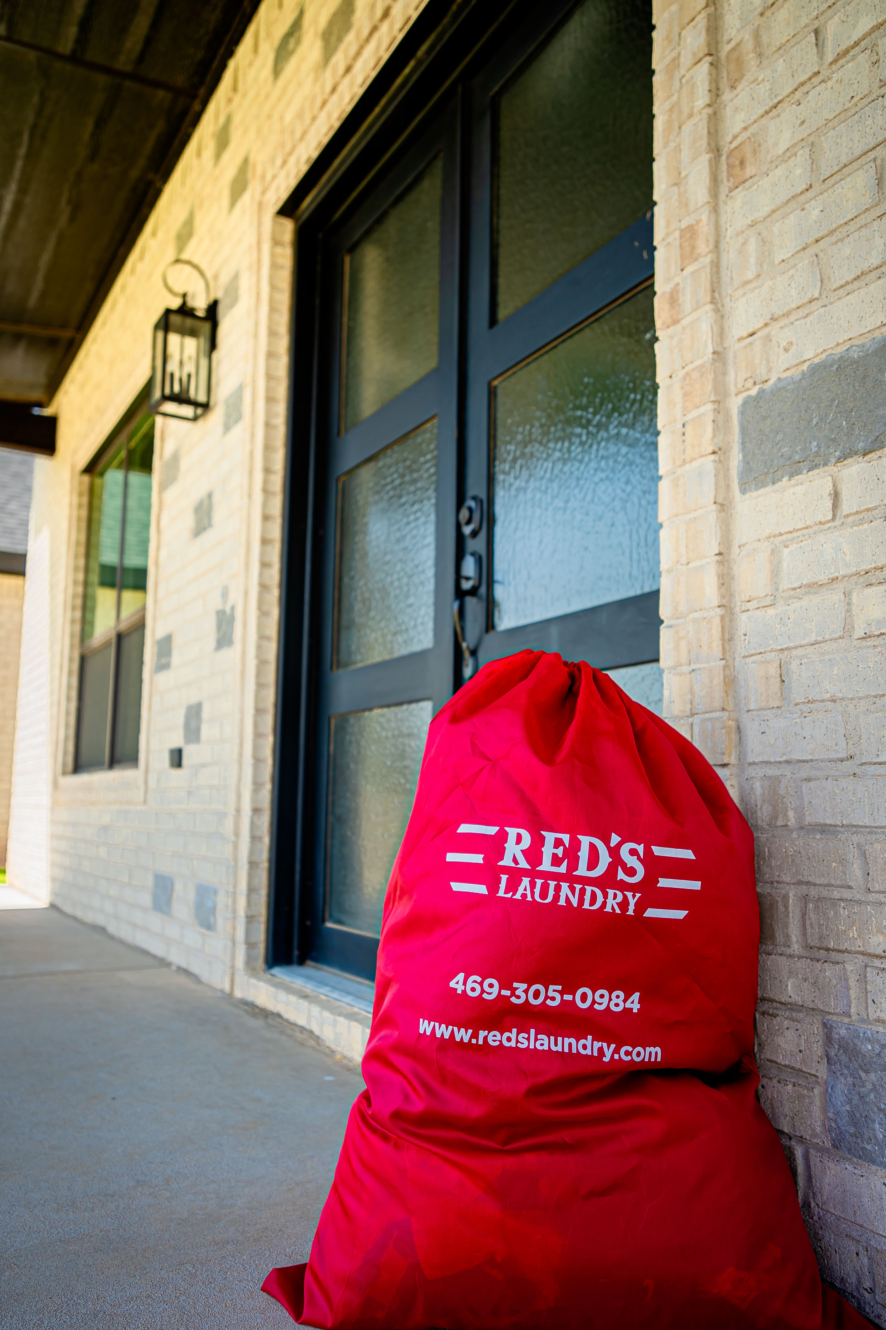 Red's Laundry | Subscription Based Laundry Service