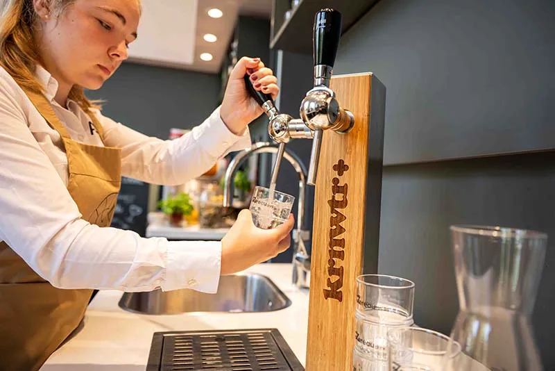 De watertap voor kantoor en horeca | Zereau Drinks | KRNWTR+