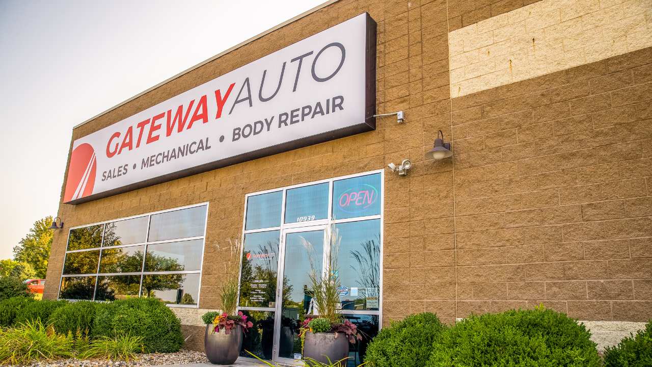 Electric Vehicle Body Repair Omaha Gateway Collision Center