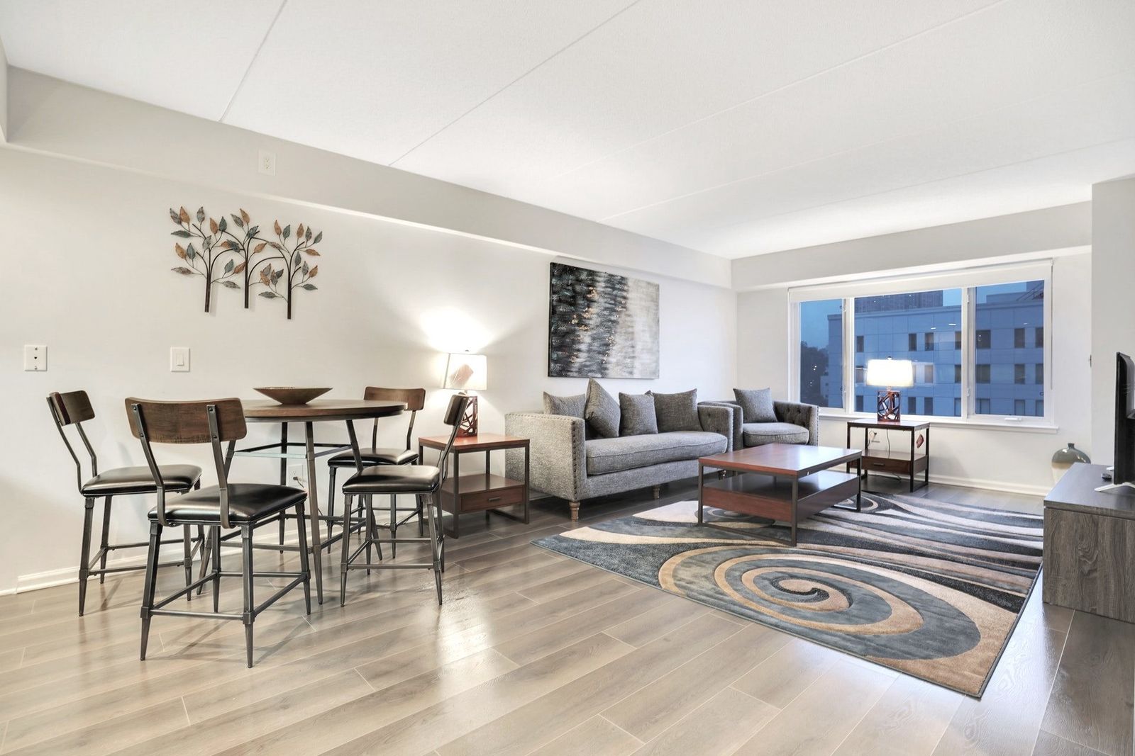Home - The Metropolitan
