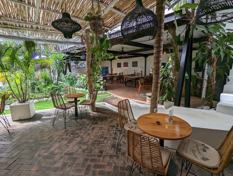 Nomadwise | Cafes & Coworking Spaces for Digital Nomads
