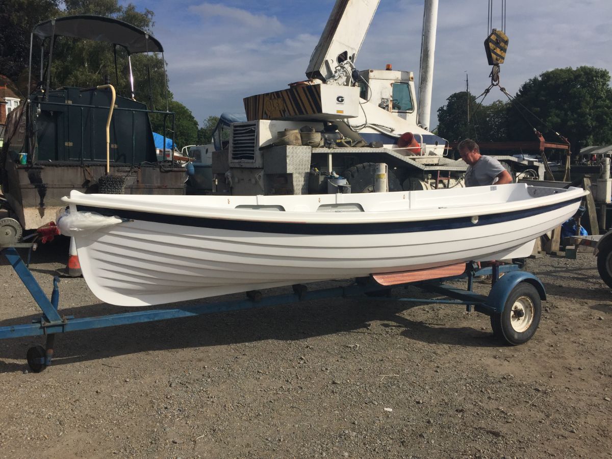 Flycatcher Rowing Boat - Heyland Marine