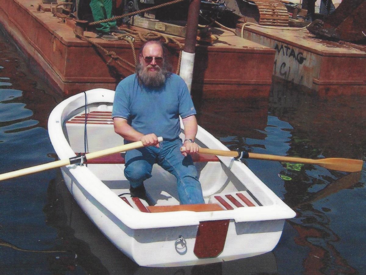 Swan Rowing Boat - Heyland Marine