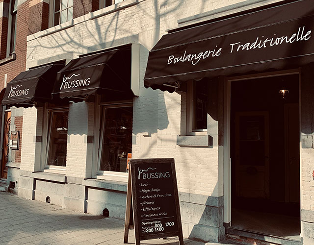 Bussing Brood - Brood met de hoofdletter B