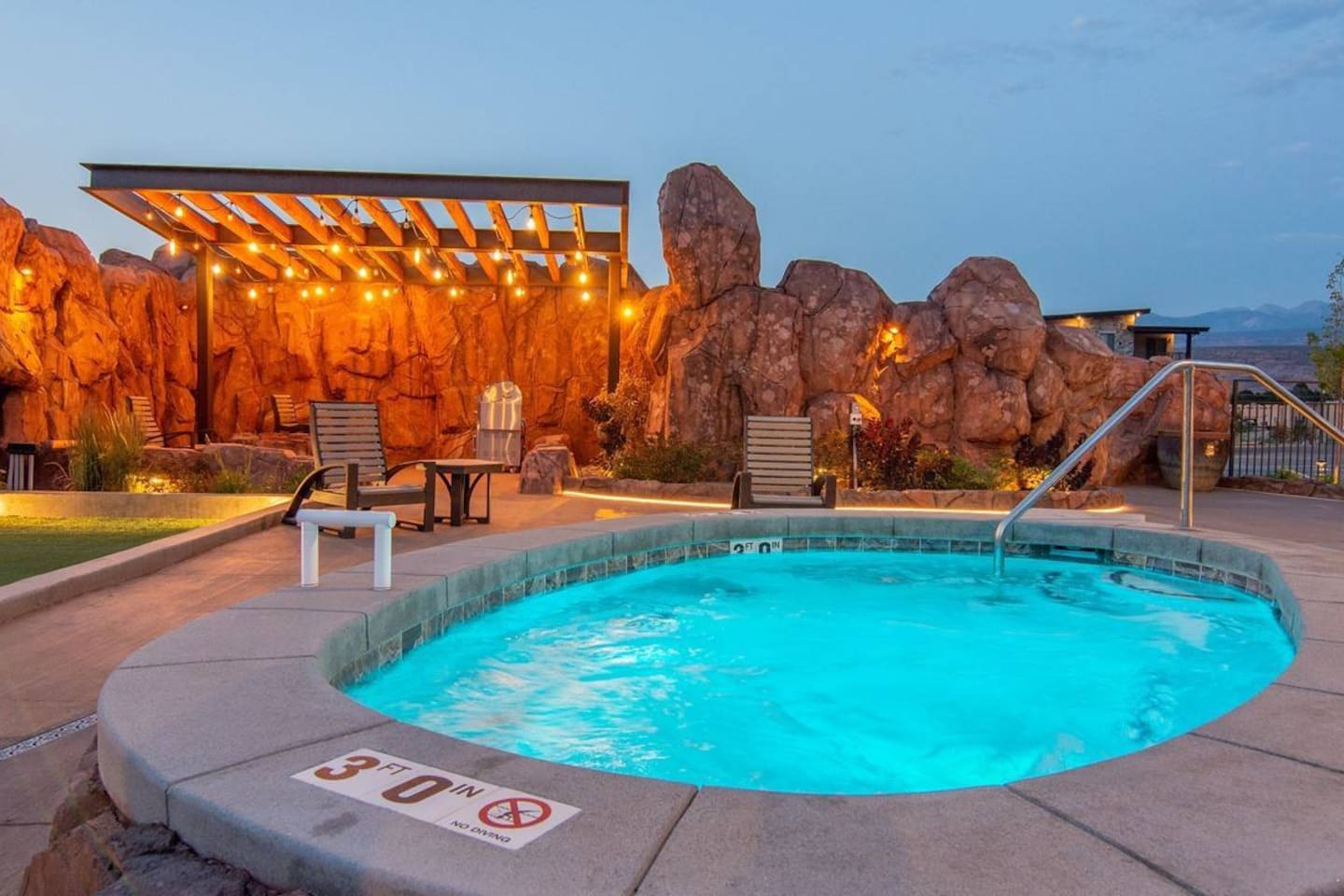 Sage Creek Condo | Heated Pool Hot Tubs! | Sage Creek Moab