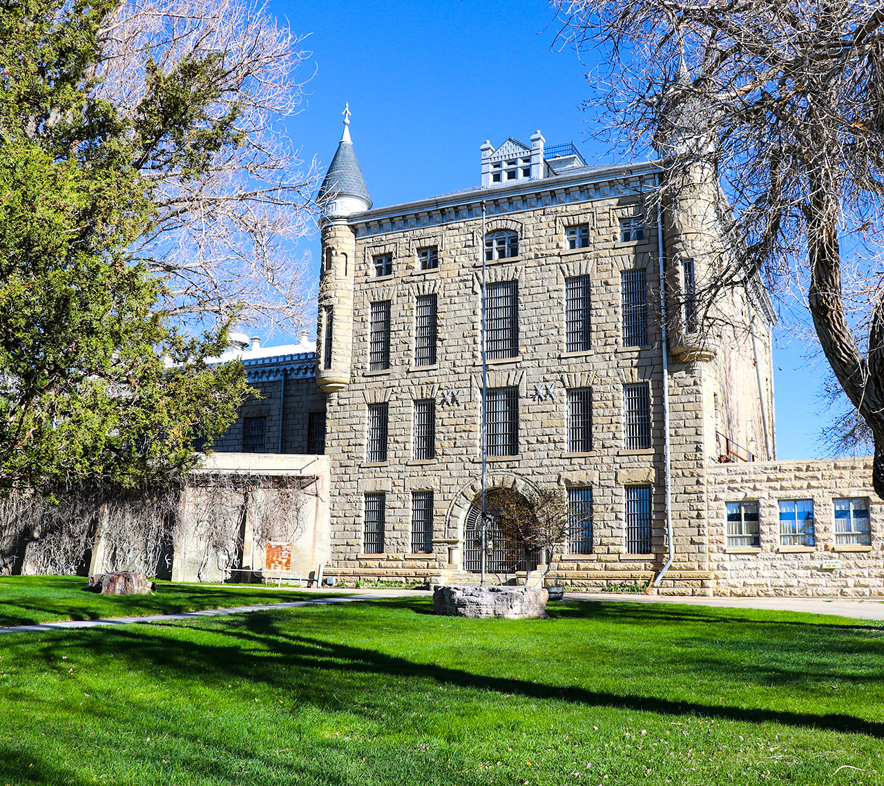 About - Parco/Sincalir Historical Theatre