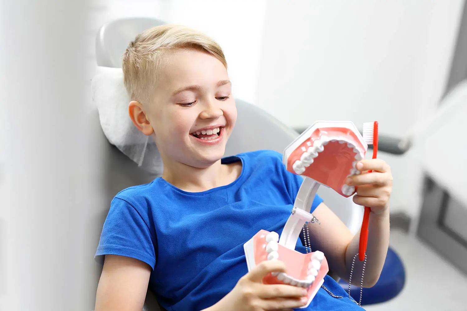 Fluoride Treatments in Arlington | Young Smiles Pediatric Dentistry