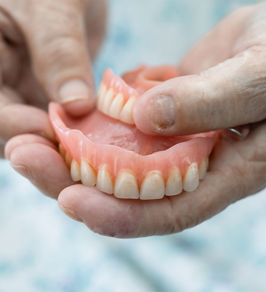 Complete Dentures | Comfort Denture Clinic