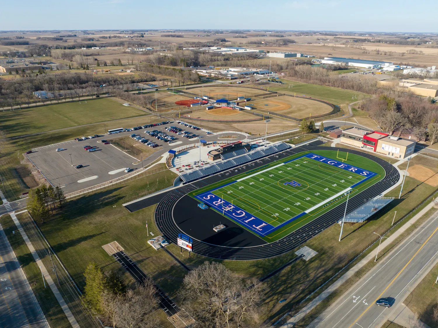 Jim Gustafson Field + Hammer Athletic Complex Case Study | ISG Inc