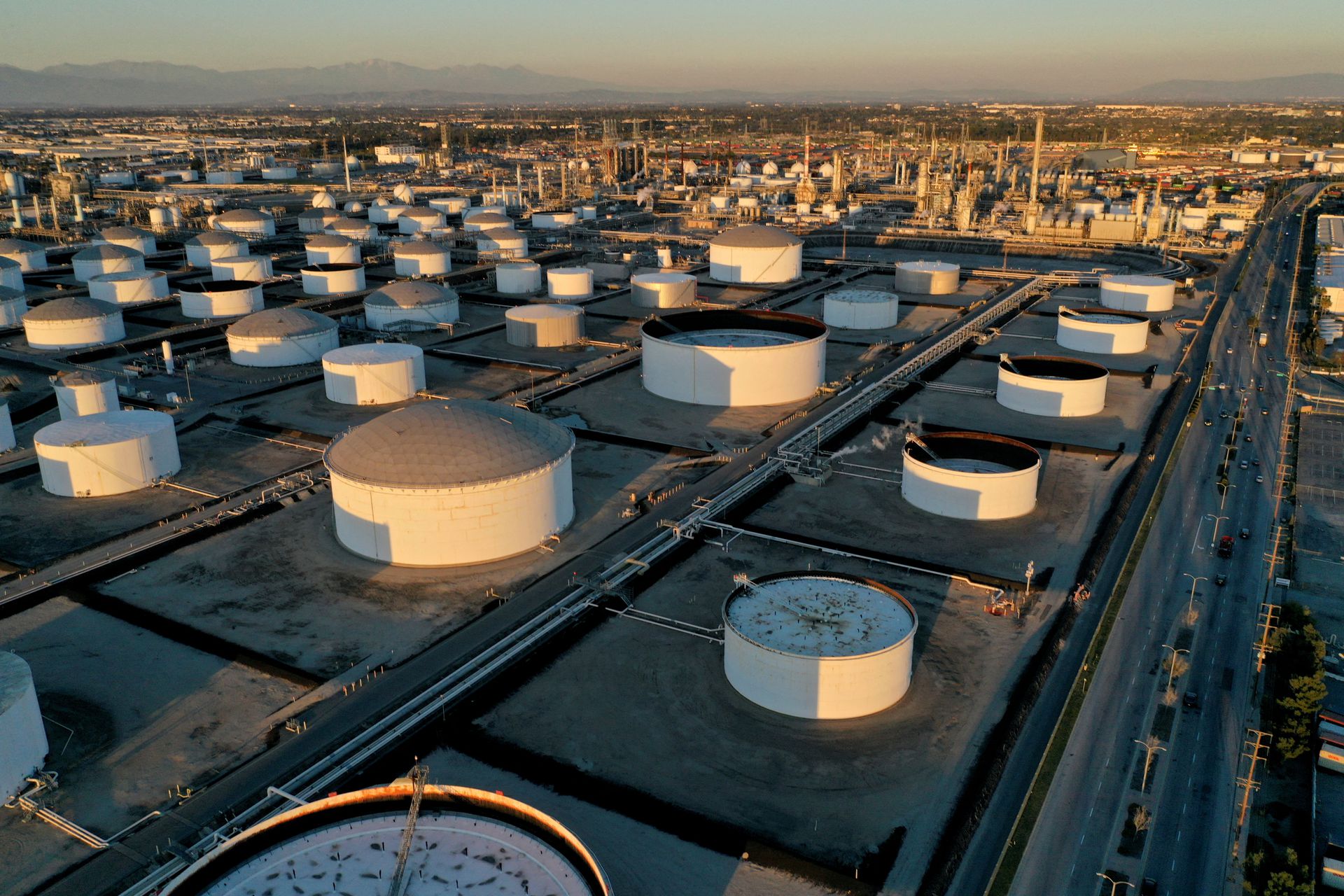PetroX - Pioneering Seamless Connections