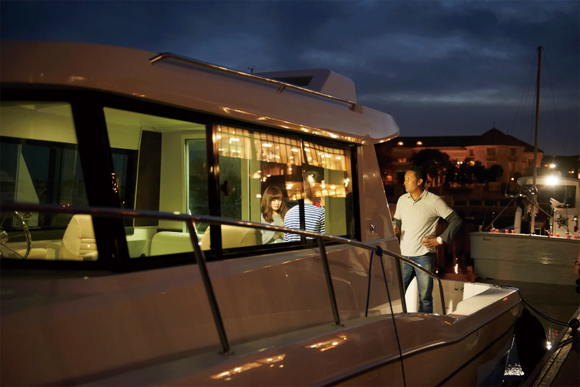 大舟企業 | Yanmar Marine | VX30B | 外裝設備