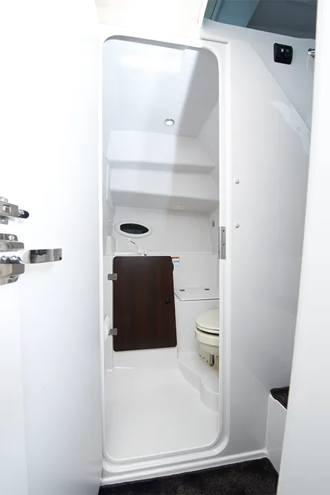 大舟企業 | Yanmar Marine | VX30B | 內裝設備