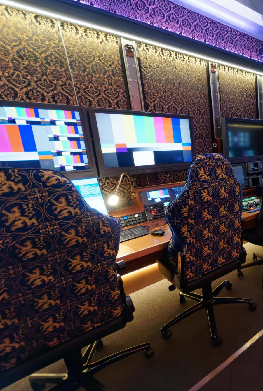 Expandable Mobile Command Units: Lead on the Move 🌐