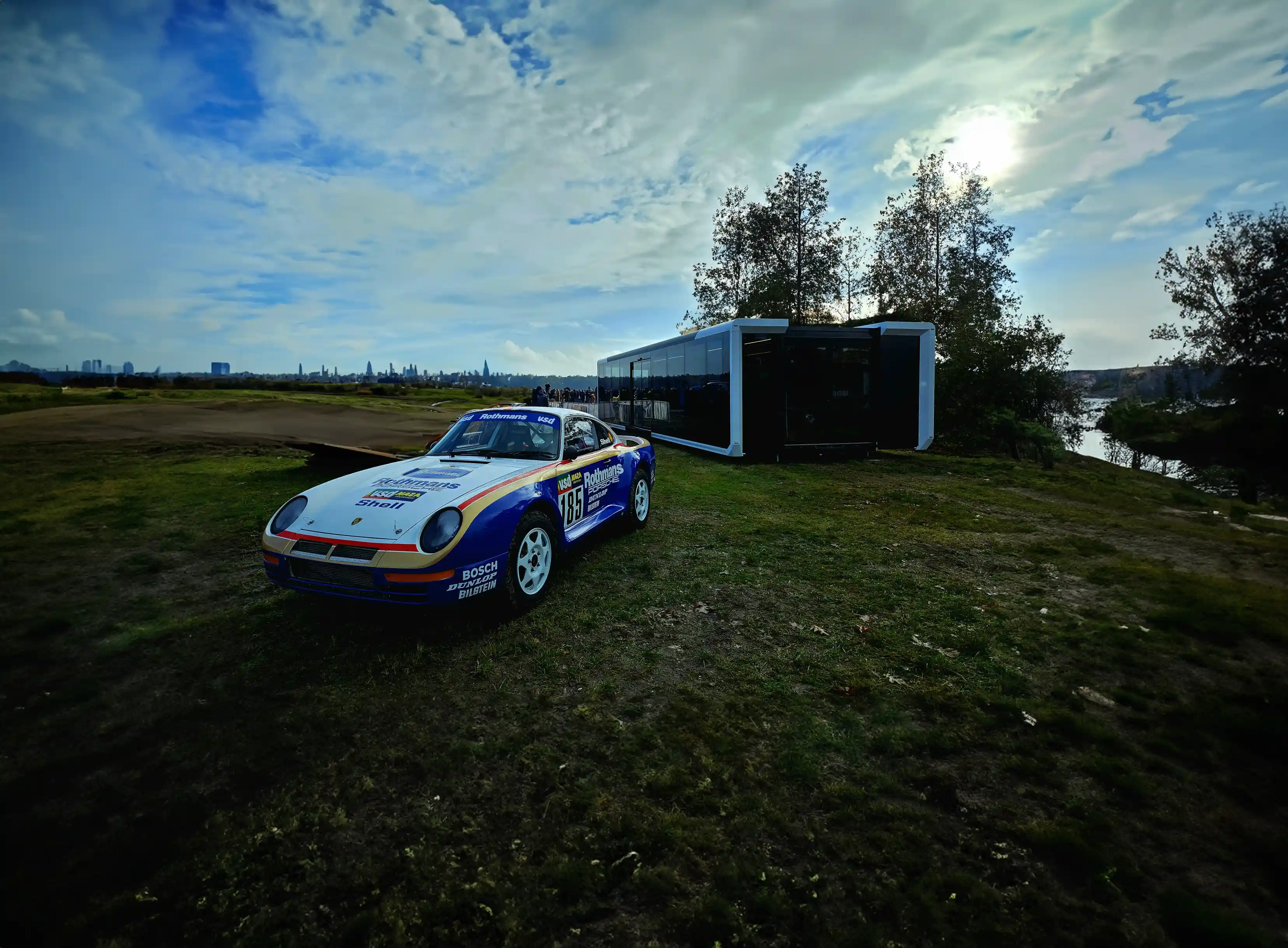 Expandable Race Trailer: Fast & Stylish Solutions 🏁