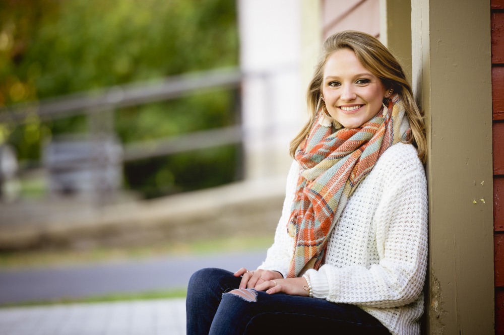 Templat CV Ukraine dan Panduan Menulis Resume Anda