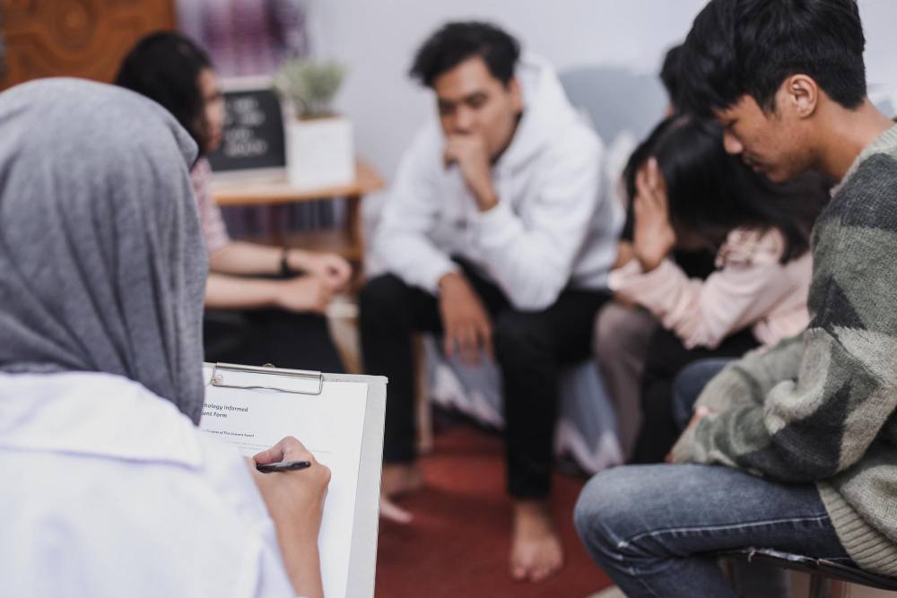 Kaunselor Penyalahgunaan Bahan Contoh Resume: Petua Terbaik 2024