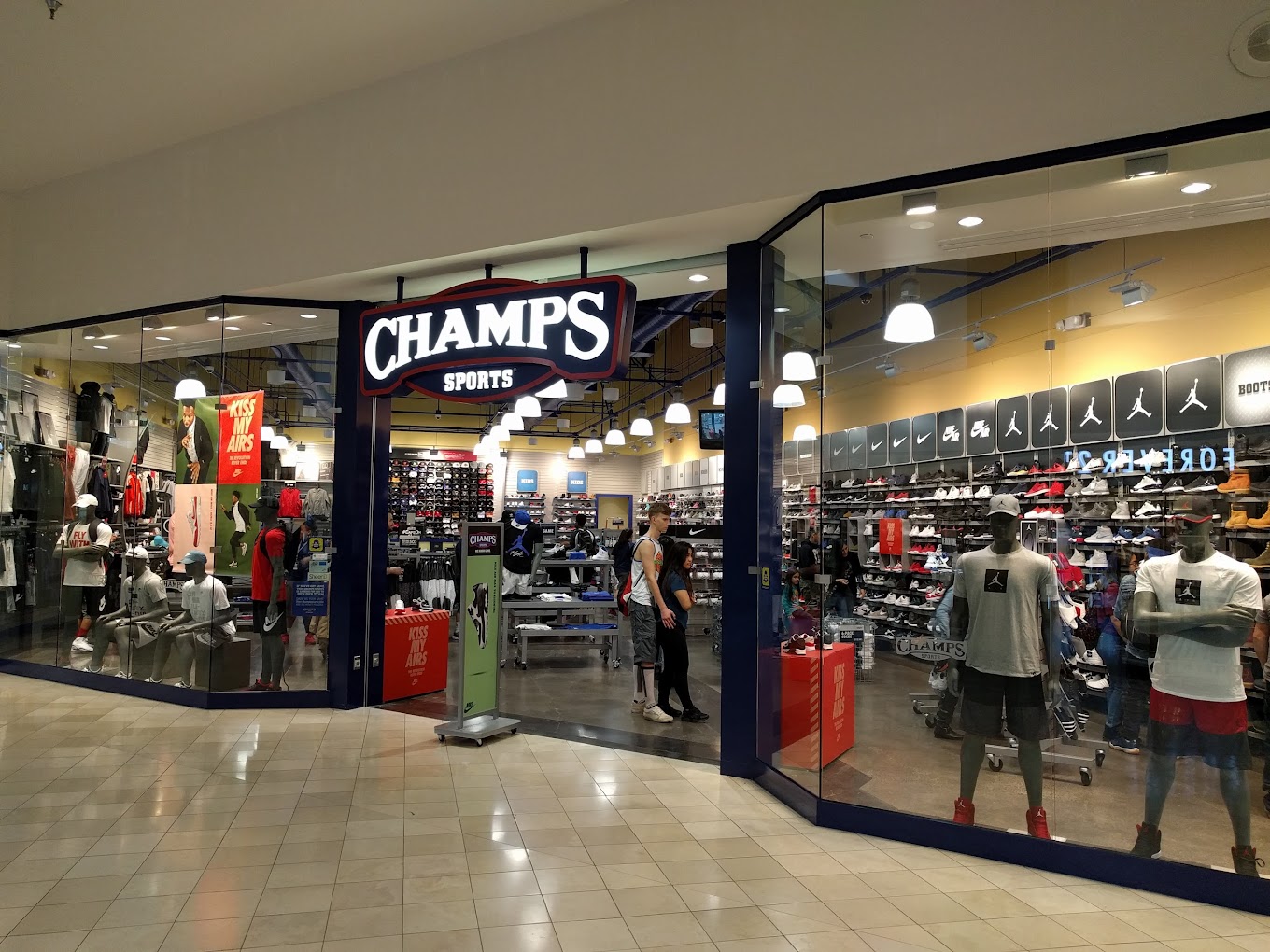 Champs Sports - Architecturefolio X - Webflow Ecommerce website template