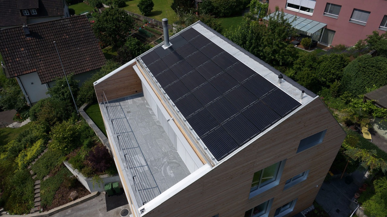 Indach Photovoltaik Solar Anlage 29.6 kW Arres Premium 400wp mono ...