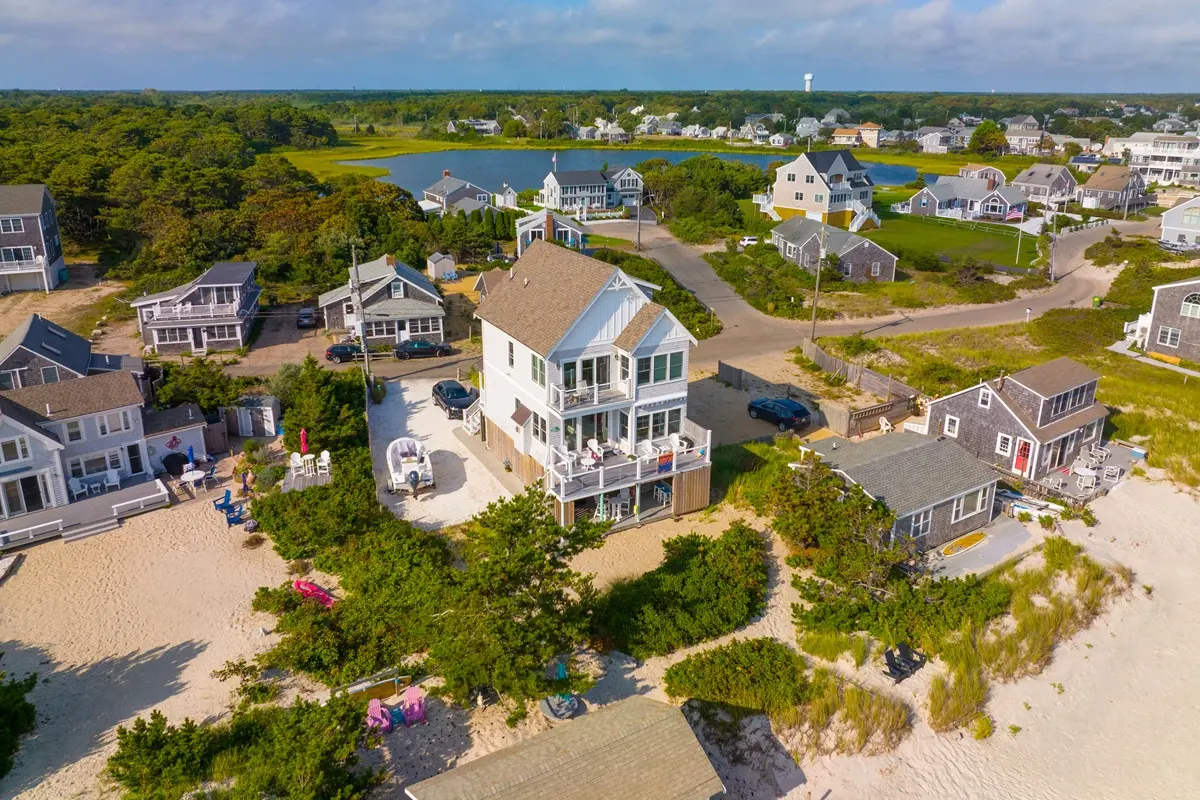 A Little Inn on Pleasant Bay | Bed and Breakfast in Cape Cod, MA