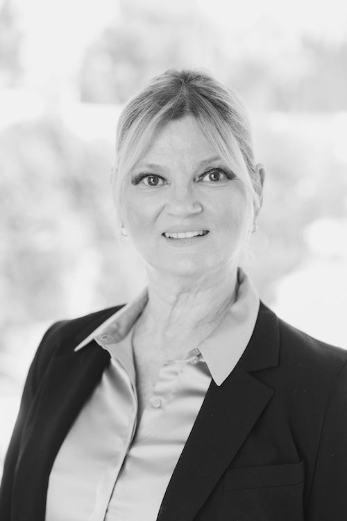 About | Steaven Jones & Co