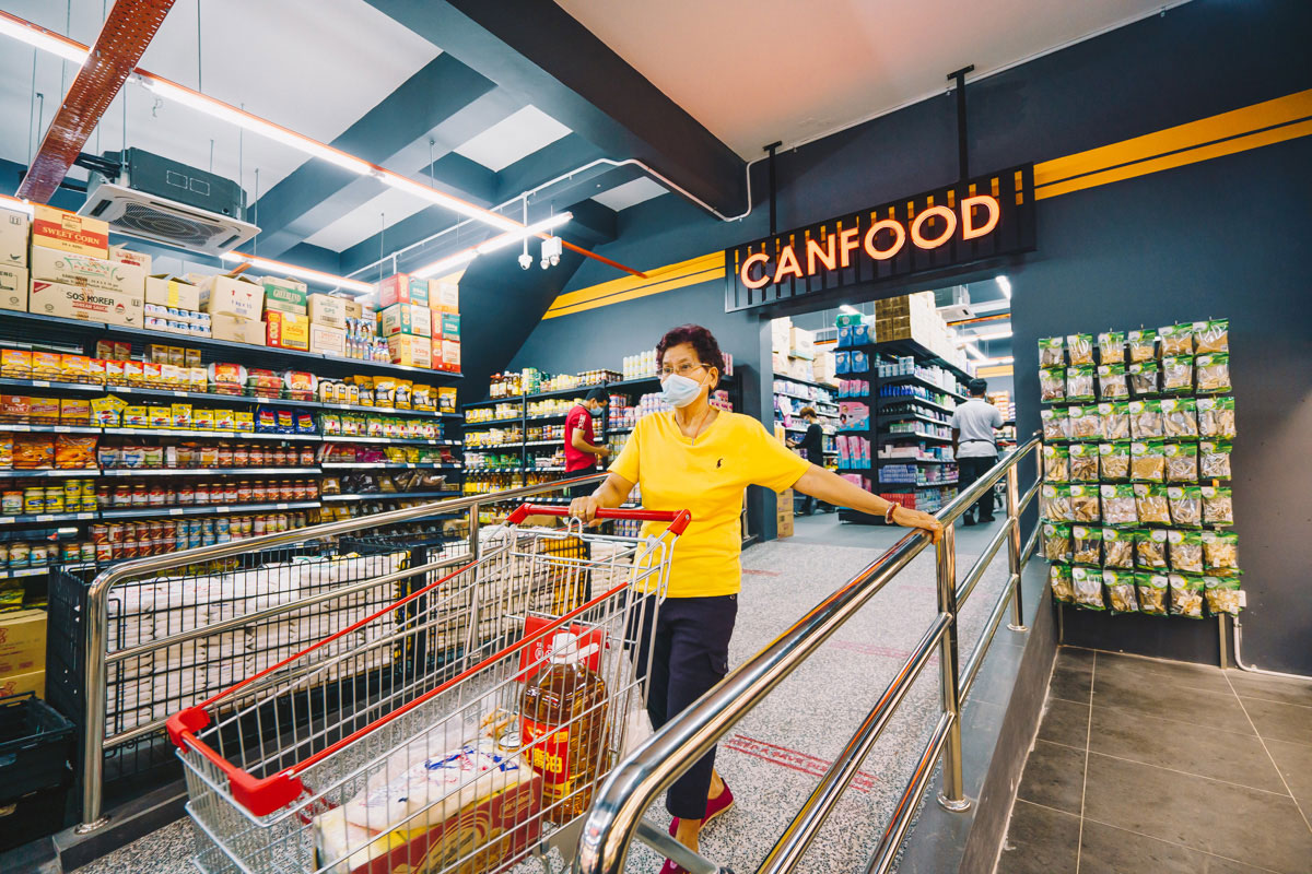 走进古来沙威: 以自家渔船提供丰盛港的第一手新鲜渔获, LM Fresh Storage新概念超市你去了吗?