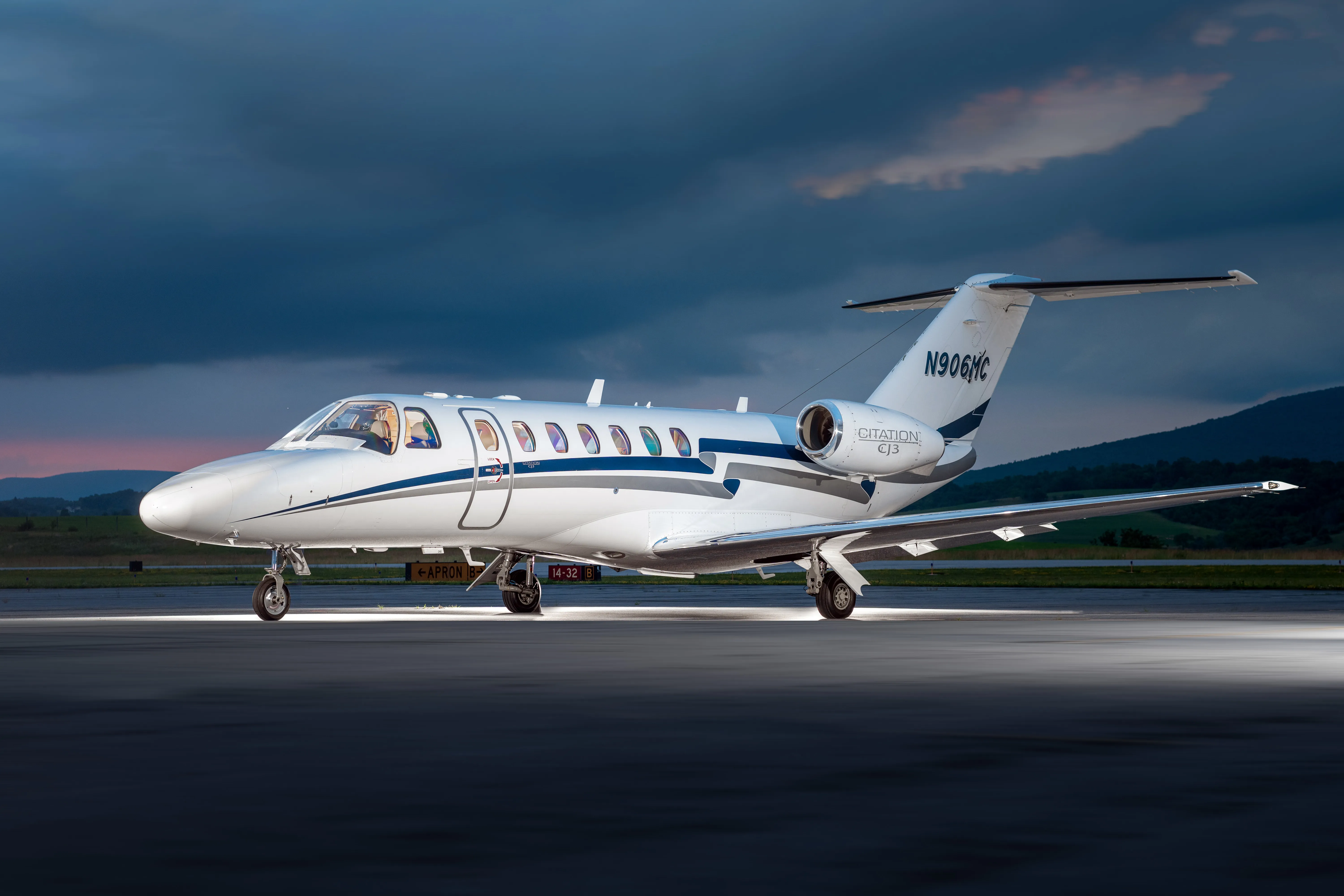 Cessna Citation CJ3 - N906MC | SOLJETS