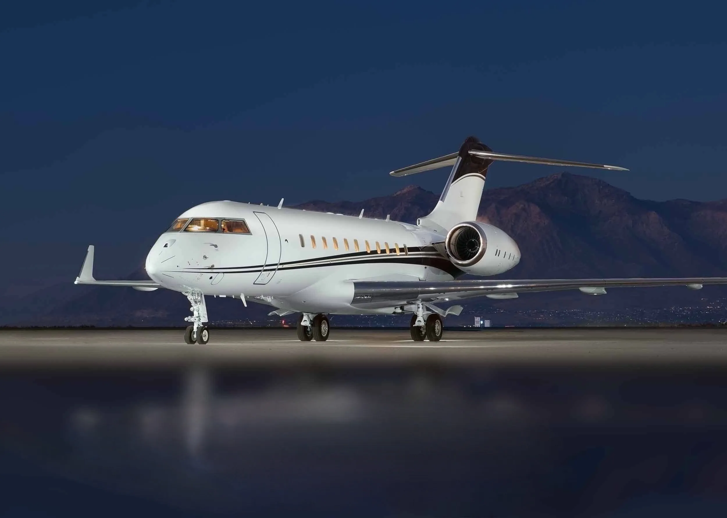 Top Five Luxury Private Jets Family | SOLJETS