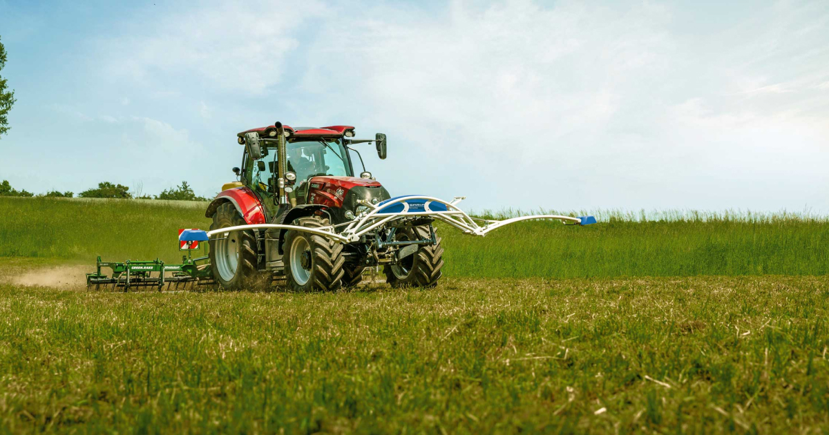 ISARIA PRO Active — the plant sensor for day and night.