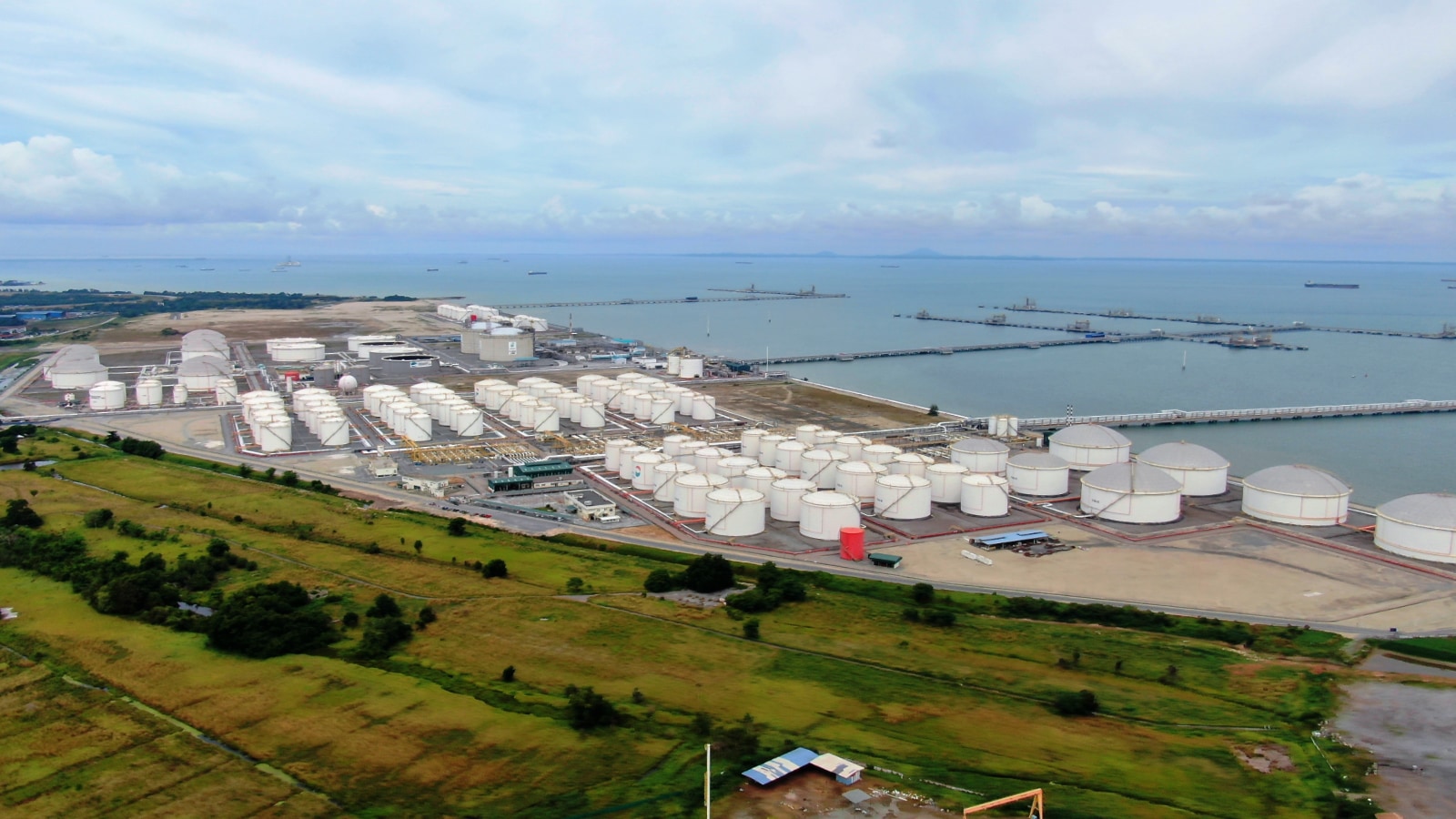 Pengerang Deepwater Terminals - DIALOG Group Berhad