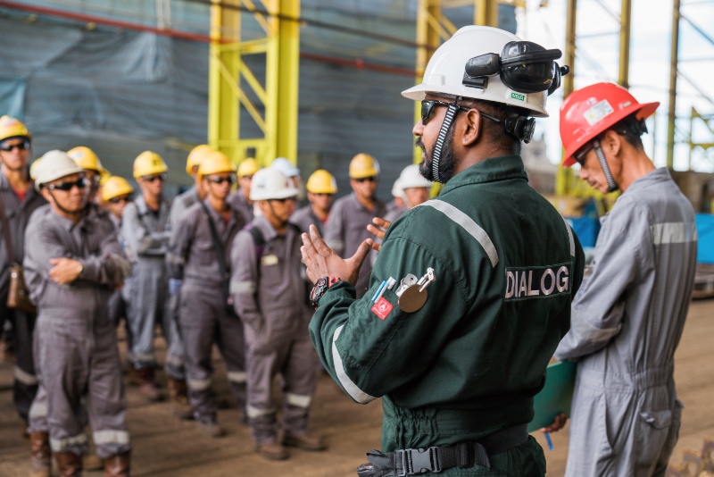 Investors - DIALOG Group Berhad