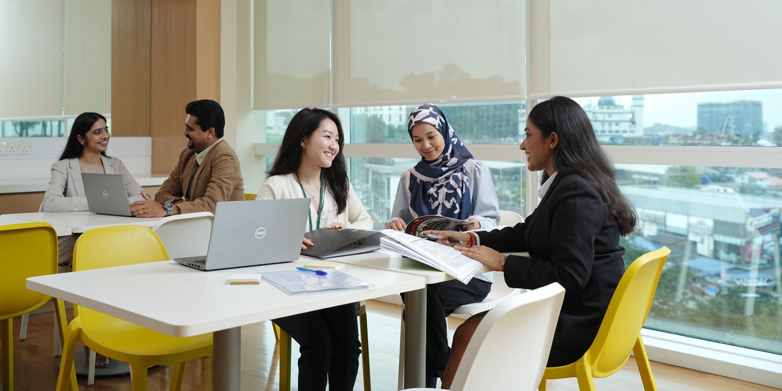 Investors - DIALOG Group Berhad