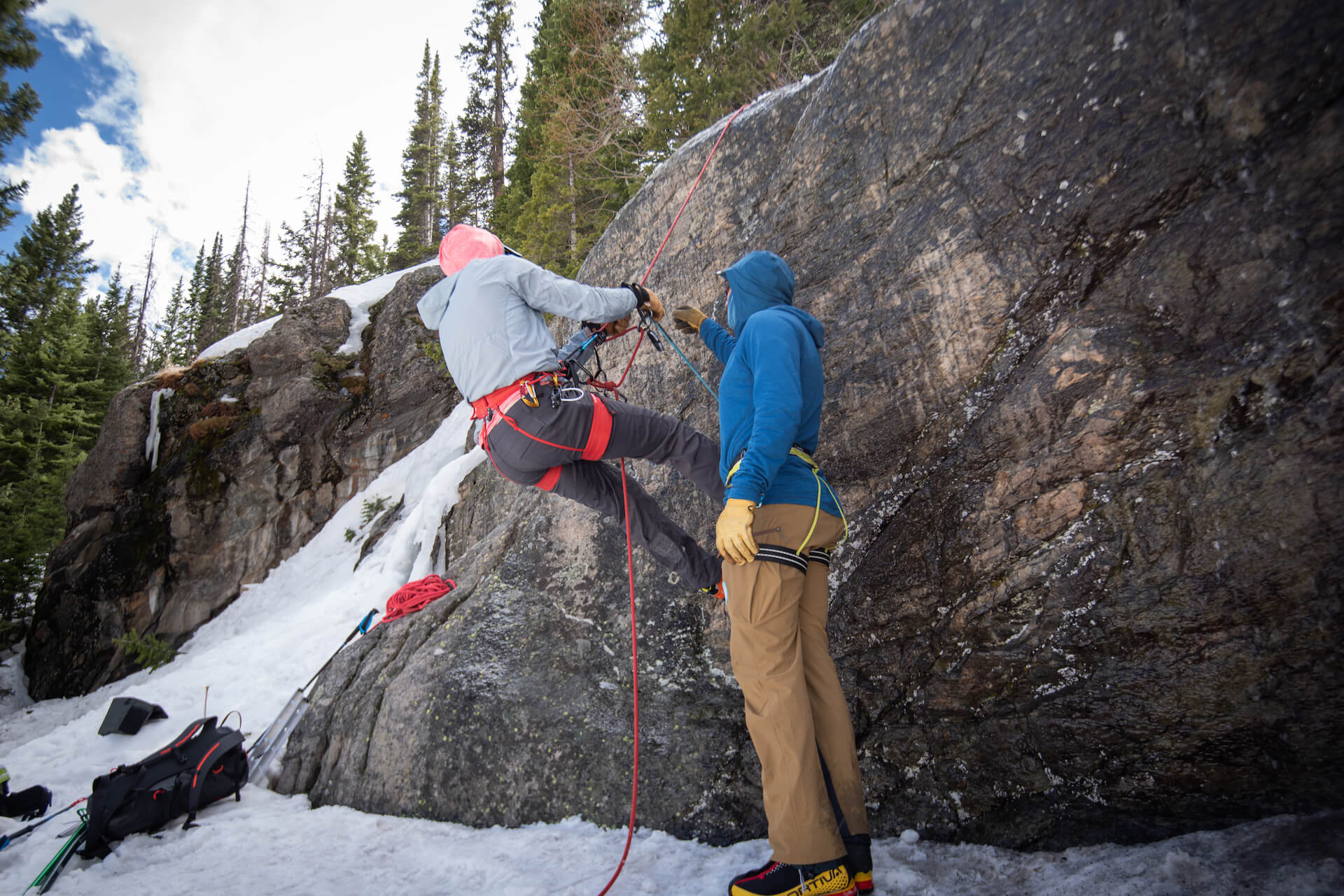 How To Prepare For a Guided Rock Climbing Course
