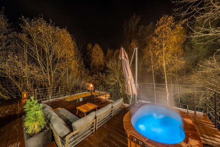 Poilsis gamtoje: namelis netoli Vilniaus