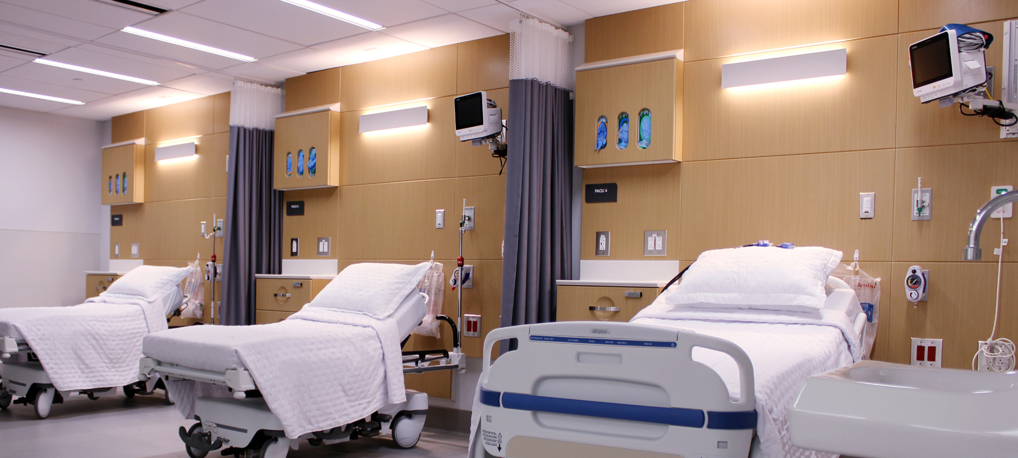 What Is A Hospital Headwall System? | Hospital Systems Inc.