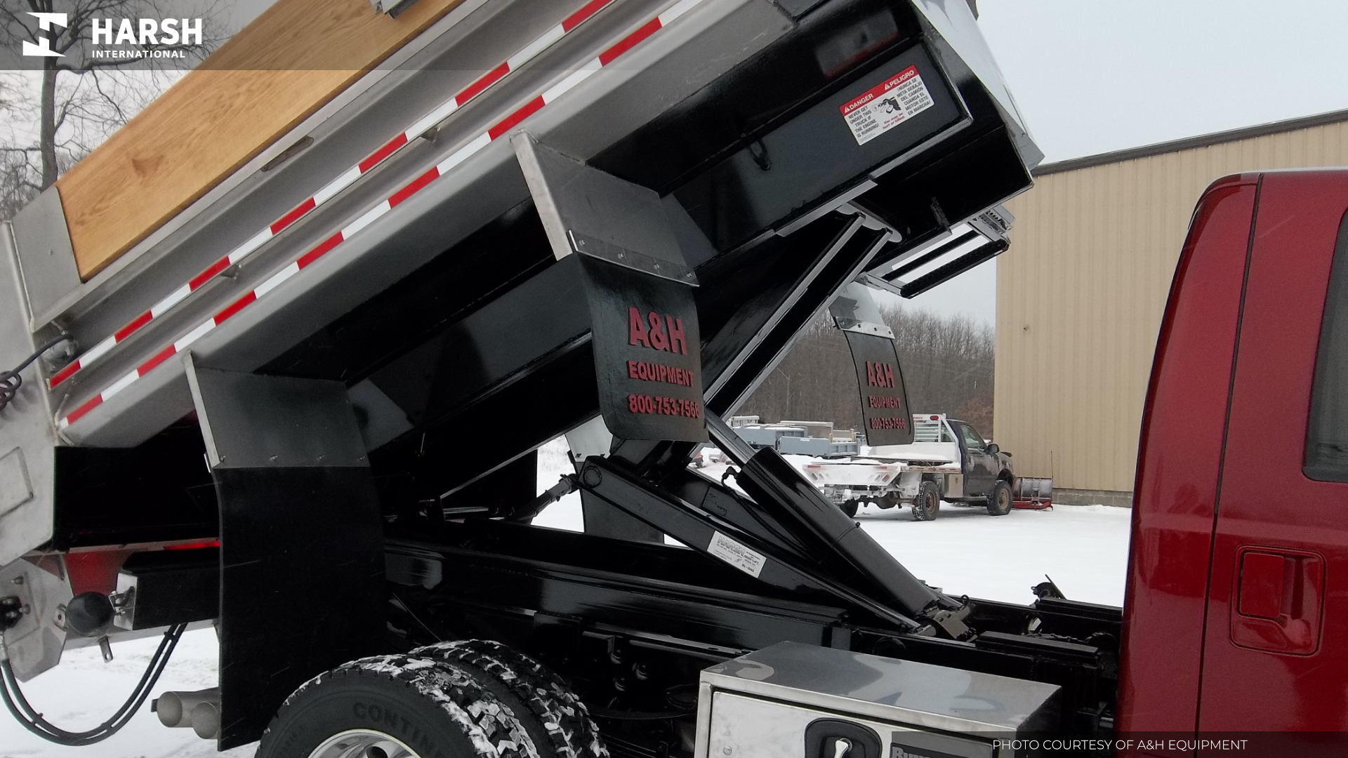 Hydraulic Truck Hoists