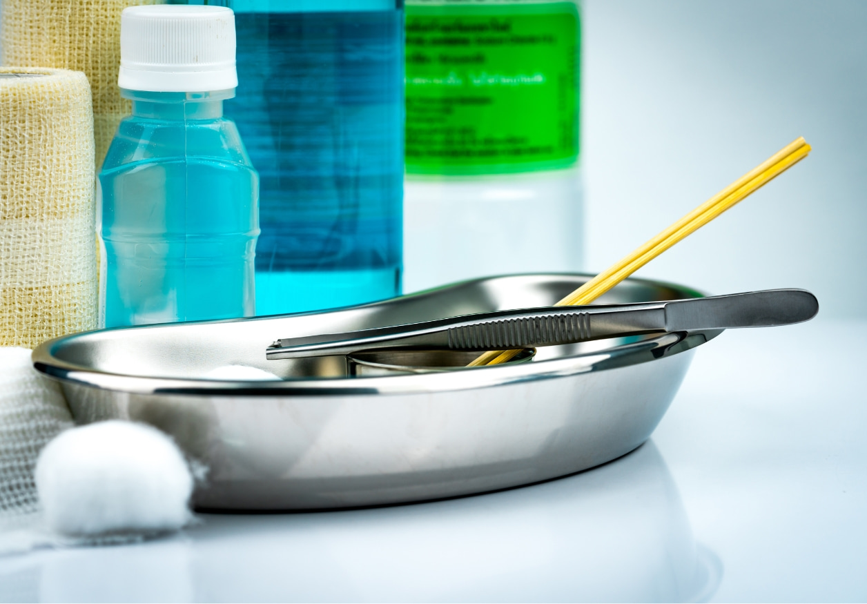 Sutures, suction and wound care | Tend