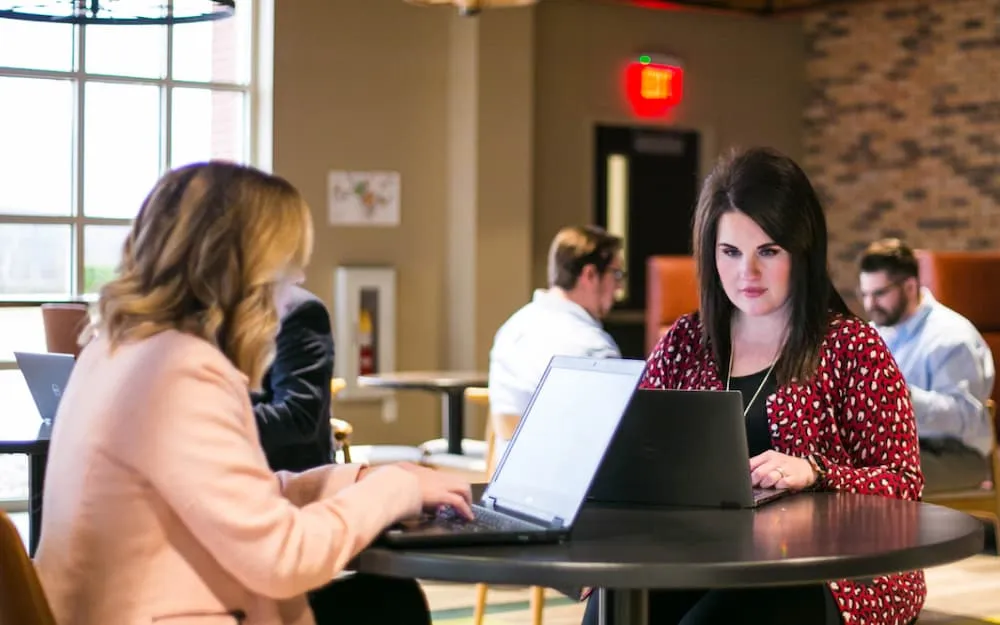 How Lattice Helps Funeral Directors Life To Use 1:1s and Feedback to ...